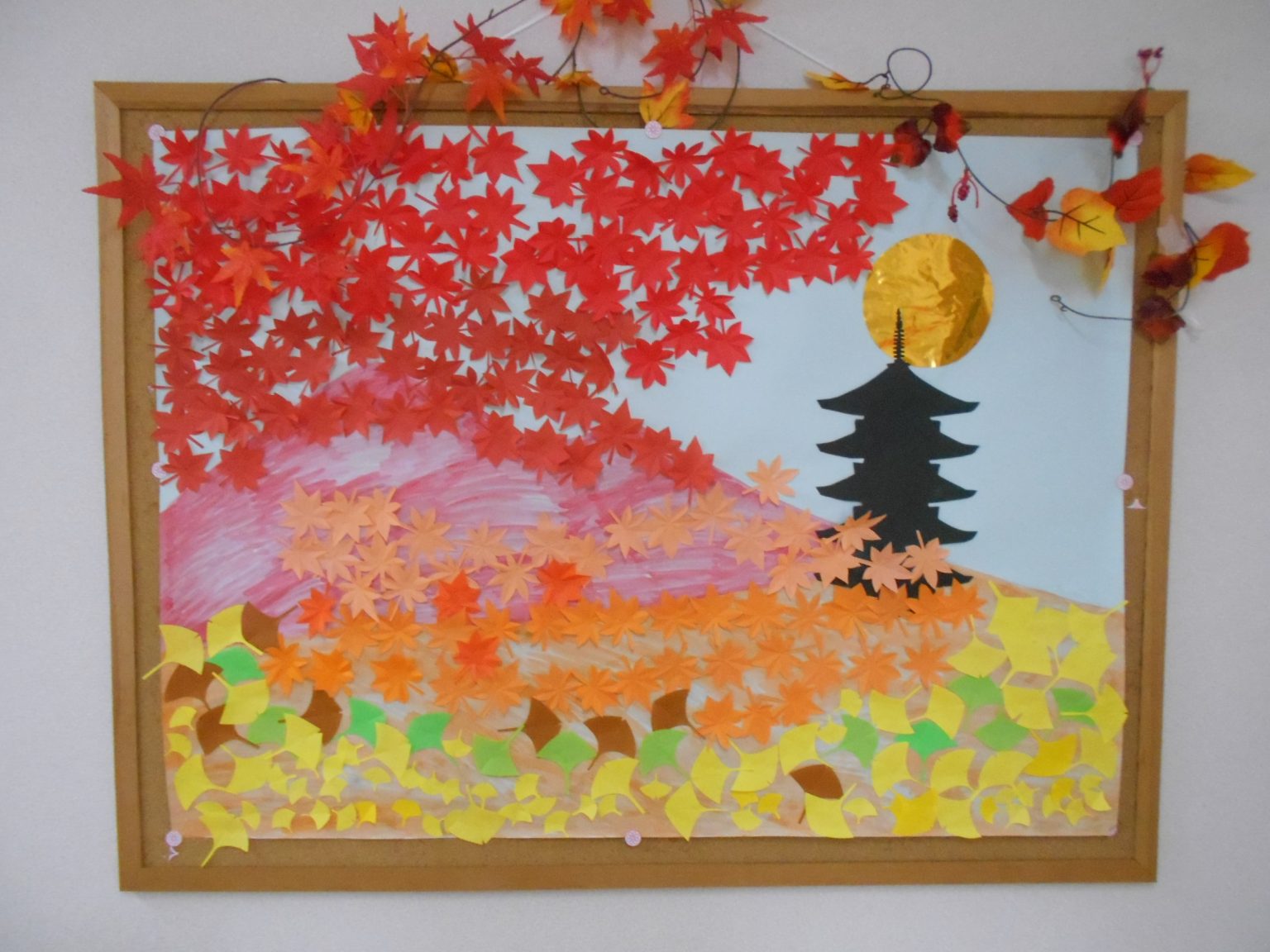 季節の壁画🎃 - 有料老人ホーム・高齢者向け住宅 | レガートケアグループ